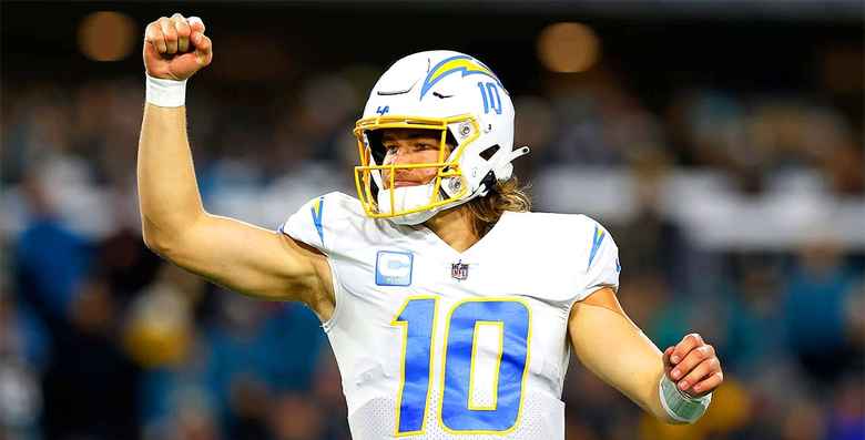 NFL: Justin Hebert y Chargers firman acuerdo por cinco años y USD $262 ...