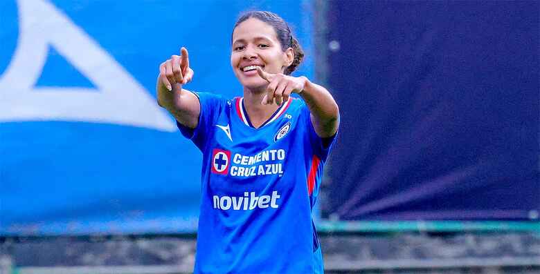 Aerial Chavarín se convirtió en la máxima goleadora de Cruz Azul Femenil